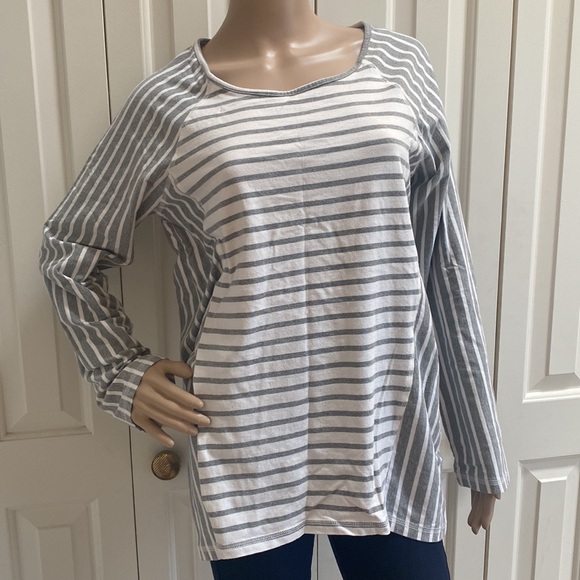 Suzanne Betro | Tops | Weekend By Suzanne Betro Womens Xl Long Sleeve ...